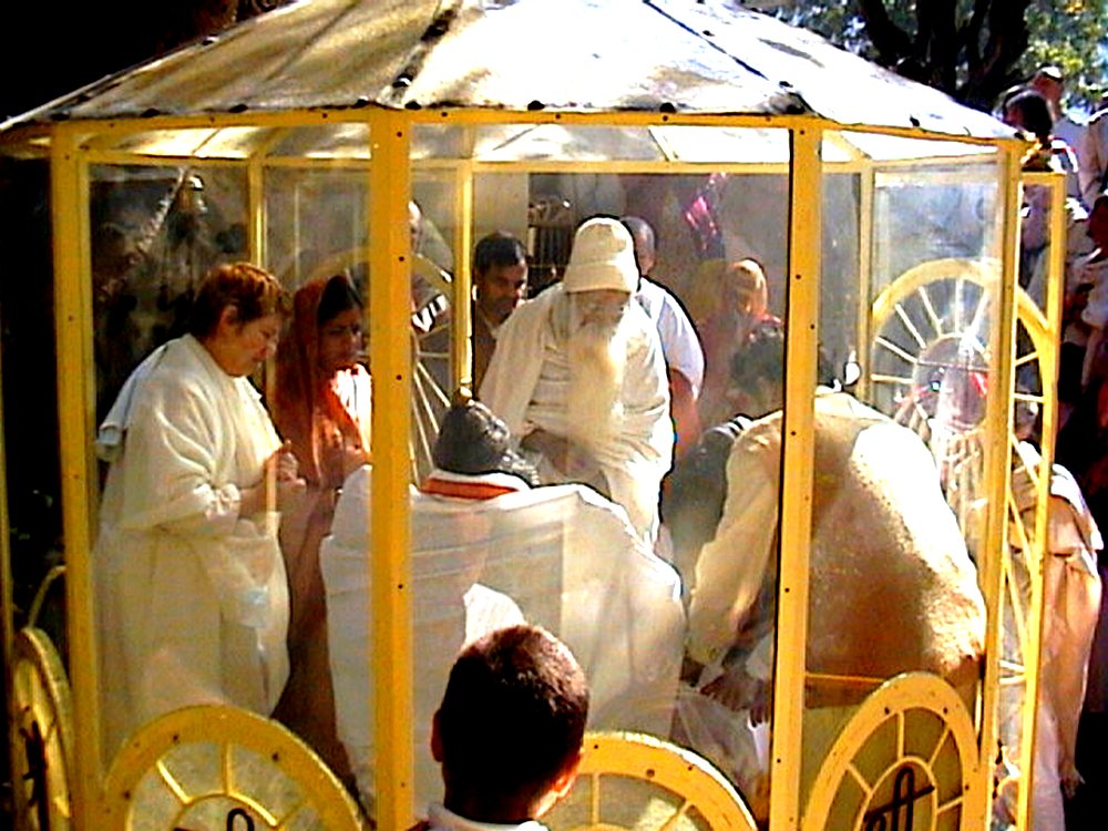 A Shrine for Shri ShantiMayiji at Sacha Dham Ashram | The Call of the Heart
